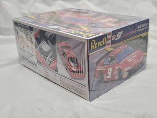 NEW SEALED! Revell Bill Elliott #9 Dodge Intrepid R/T 1:24 Kit #85-2361 ...