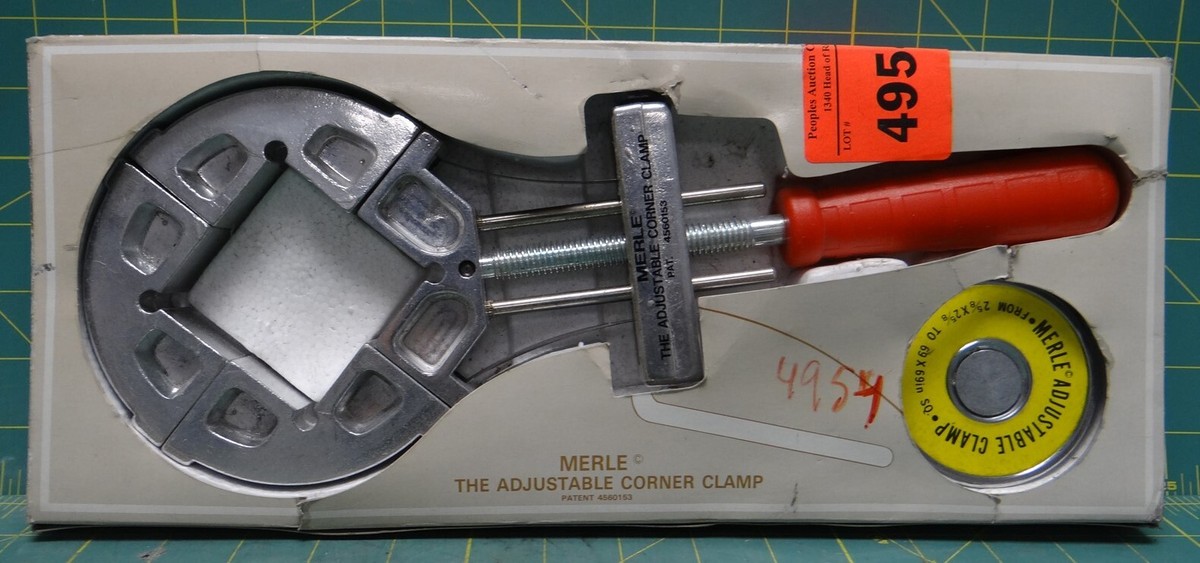 Merle Adjustable Corner Clamp