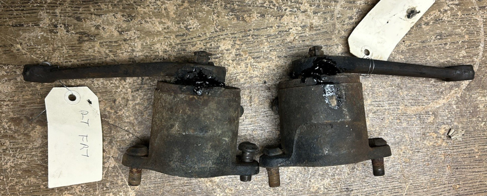 Pair 1937-40 Ford car front shocks, hot rat rod flathead Tight used ...
