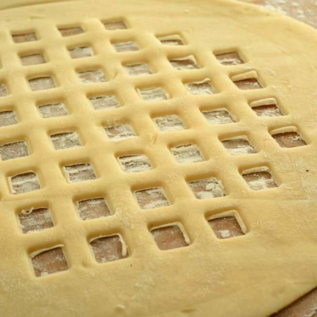 Norpro Lattice Shape 9.75" Pie Top Crust Cutter - Decorative Dough Pie ...
