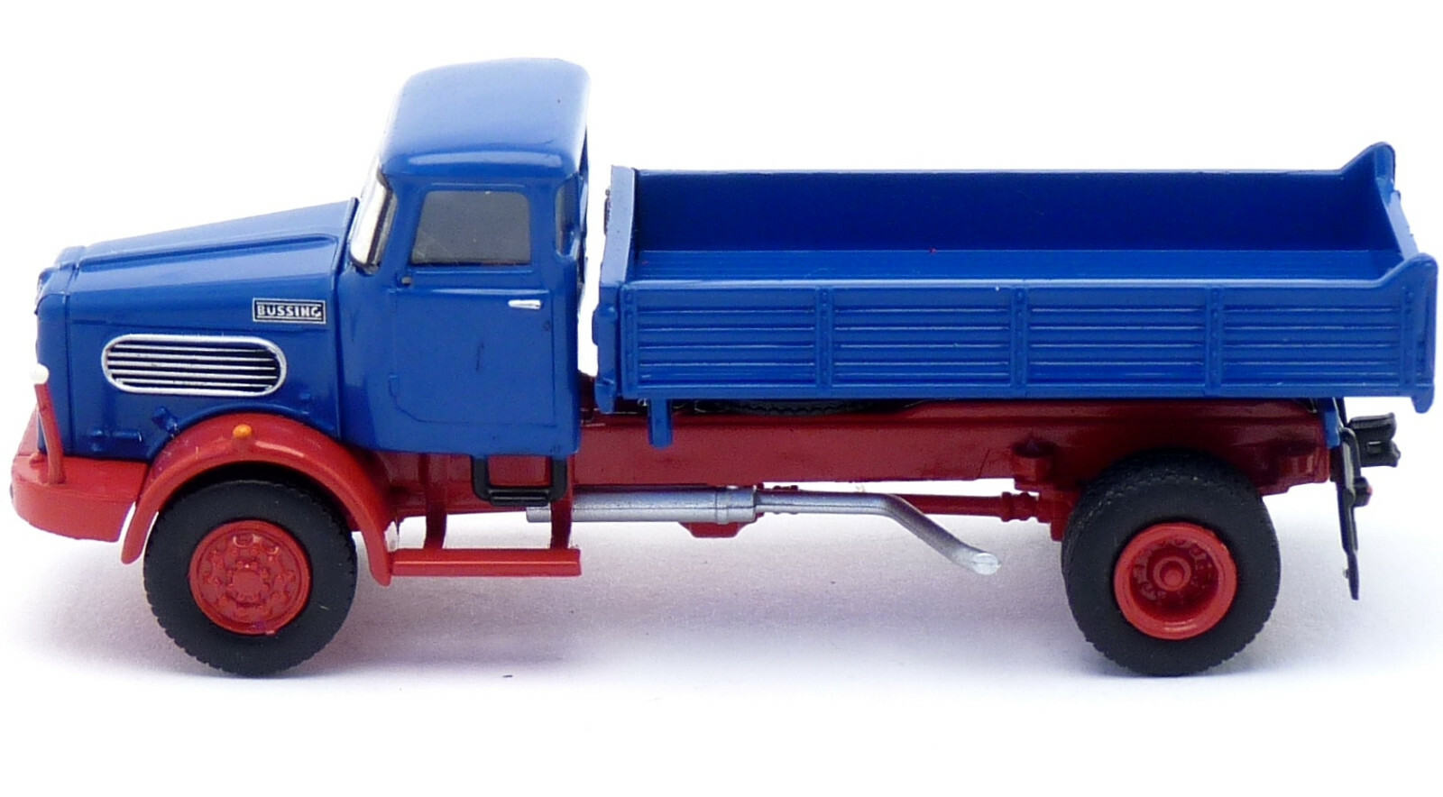 Brekina - Büssing Commodore SAK Kipper Kipplaster Baustelle LKW Modell ...