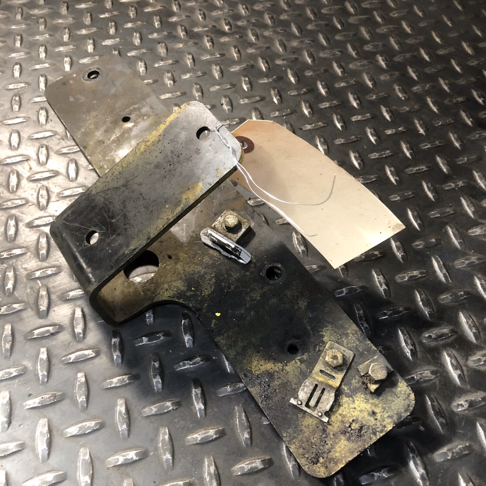 1482561 Bracket Hyster S50XM D187 Forklift Good Used Parts | eBay