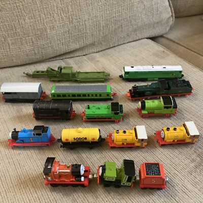 Lot Of 15 Thomas The Tank Engine Trains (12 ERTL & 3 MATTEL) | eBay
