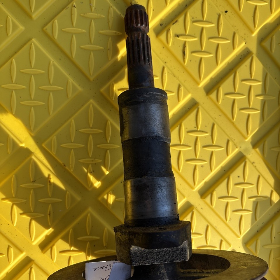JOHN DEERE 400 420 430 AXLE PIVOT SHAFT Sheave AM35537 AM134143 AM35538 ...