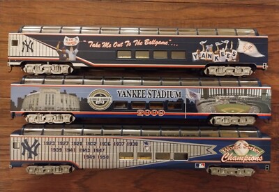 Hawthorne Village New York Yankees Miniature Train Set | eBay