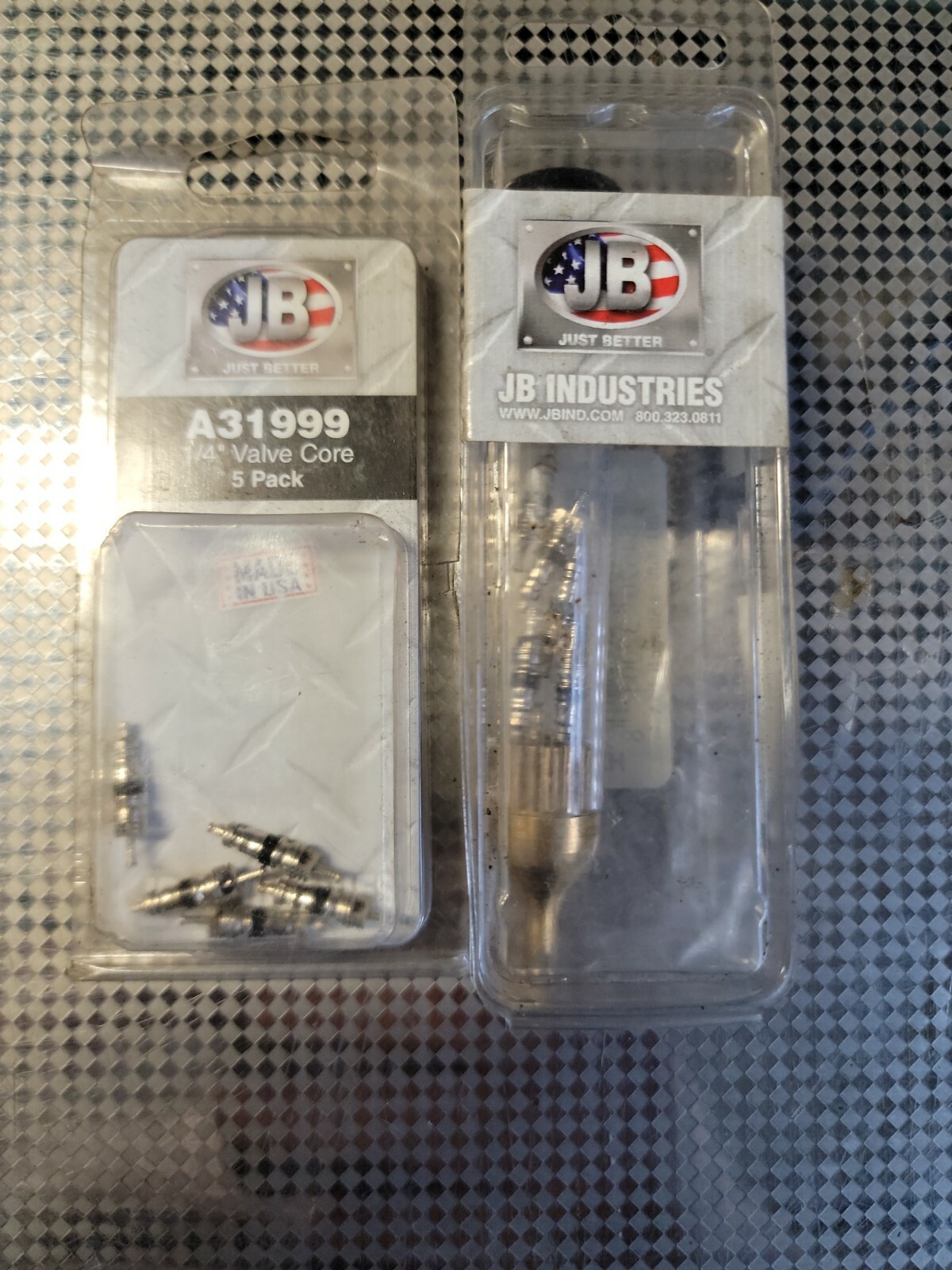 JB Industries 1/4" Valve Core Tool Remover with 11 Valve Core In ...