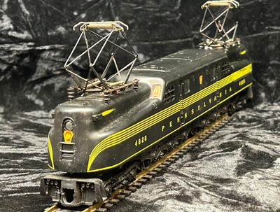 HO Scale GG-1 Electric Locomotive/LOCO #4828 Pennsylvania WORKS GREAT ...