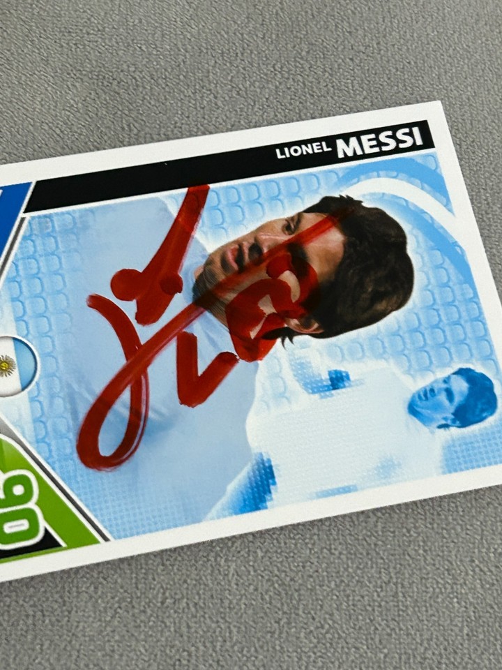 2010 TOPPS World Cup South Africa OFFICIAL HAND SIGNED LIONEL MESSI ...