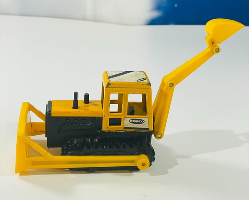 1986 Remco toys vintage bulldozer diecast Plastic Backhoe dozer truck ...