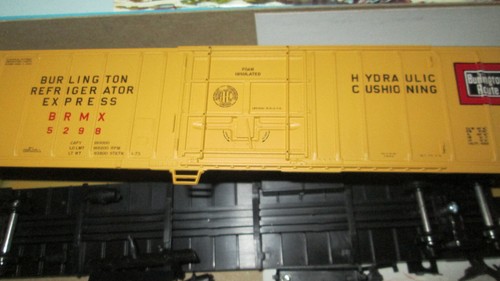 Athearn HO Scale " Burlington Refrigerator Express" Train Car | eBay