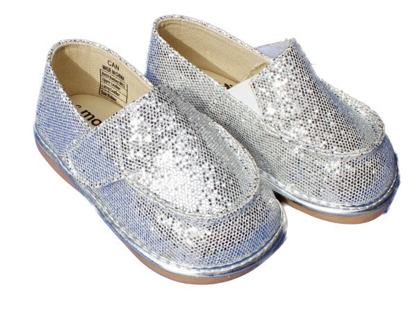 MOOSHU Trainers Squeeker Shoes CAN NEW Silver Sparkle Sz 3-5 Slip On | eBay