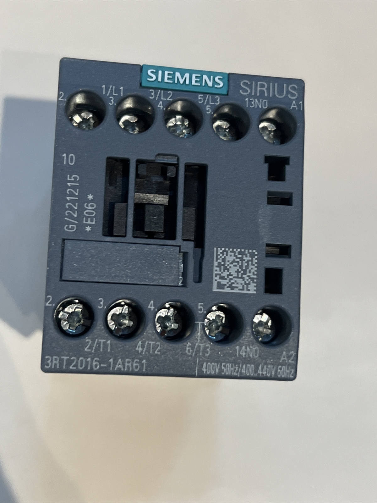 SIEMENS 3RT2016-1AR61 POWER CONTACTOR 400V 50Hz 400…440V 60Hz Ac-3e 9A ...