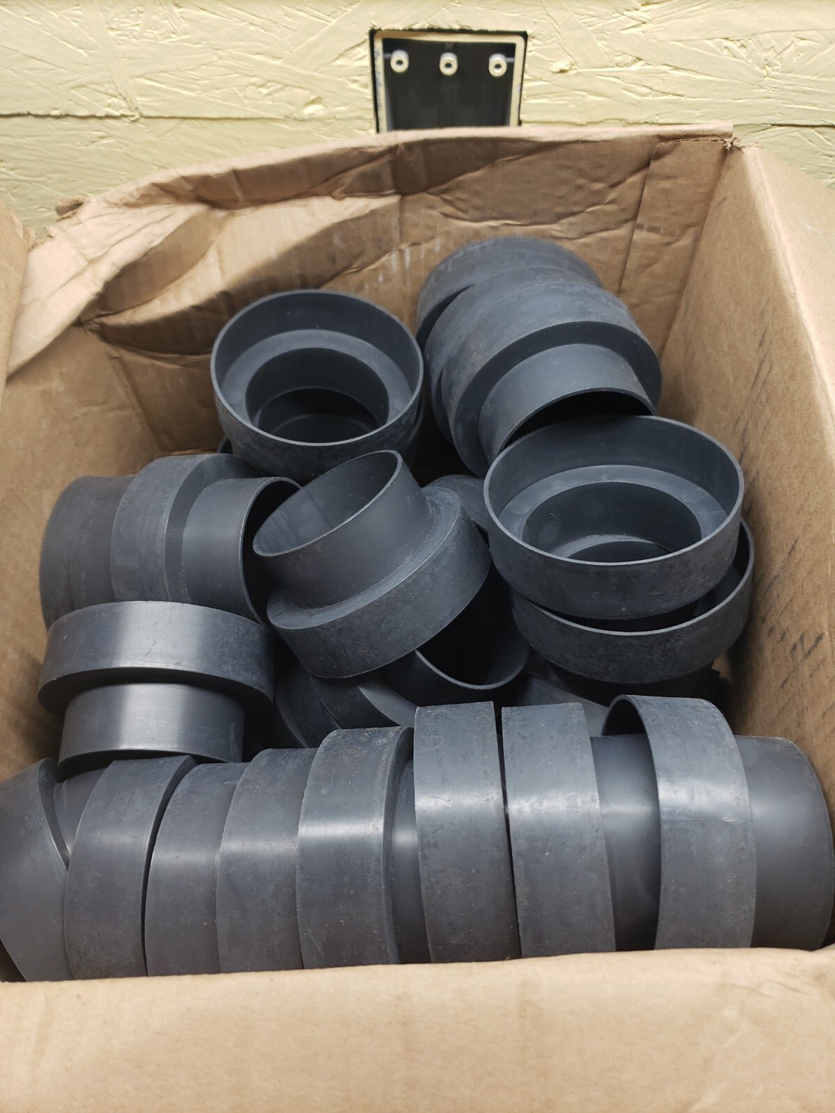 Box Of 50 Broan 463B 3-in To 4-in Duct Expander | eBay