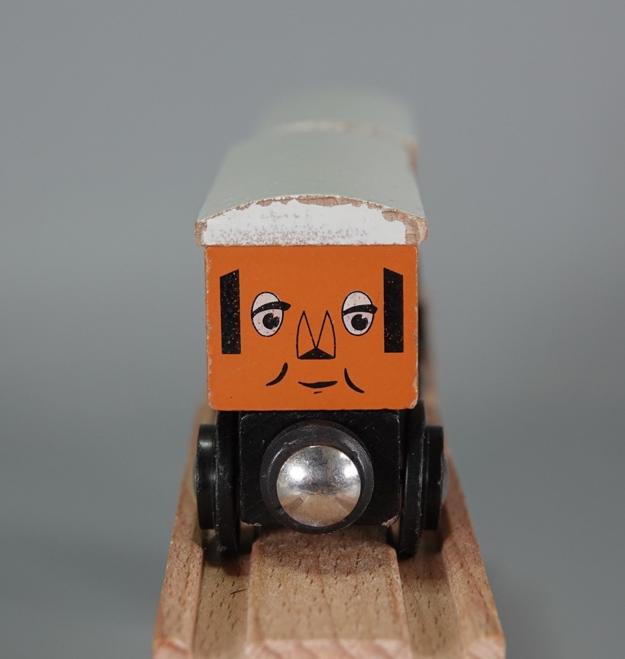 BRIO 32450 32451 ANNIE & CLARABEL Thomas and Friends Wooden Railway ...