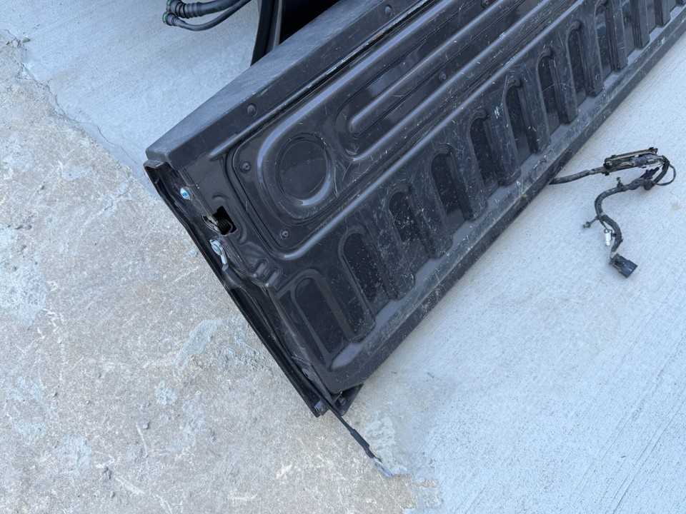 2019-2024 RAM 2500 3500 LARAMIE TAILGATE COMPLETE W/ CAMERA GREY OEM | eBay