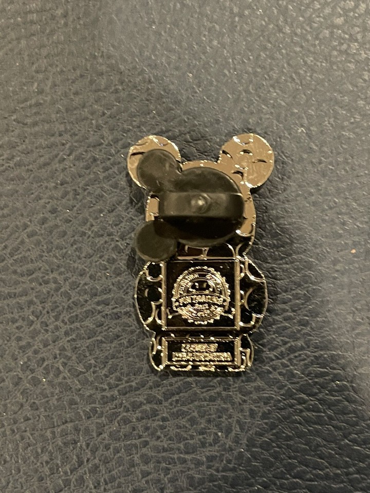 It's A Small World 2011 Vinylmation Jr Mystery Disney Pin | eBay