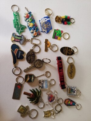 22 Vintage & modern Keychains Key Rings Collection Ads Souvenir ...