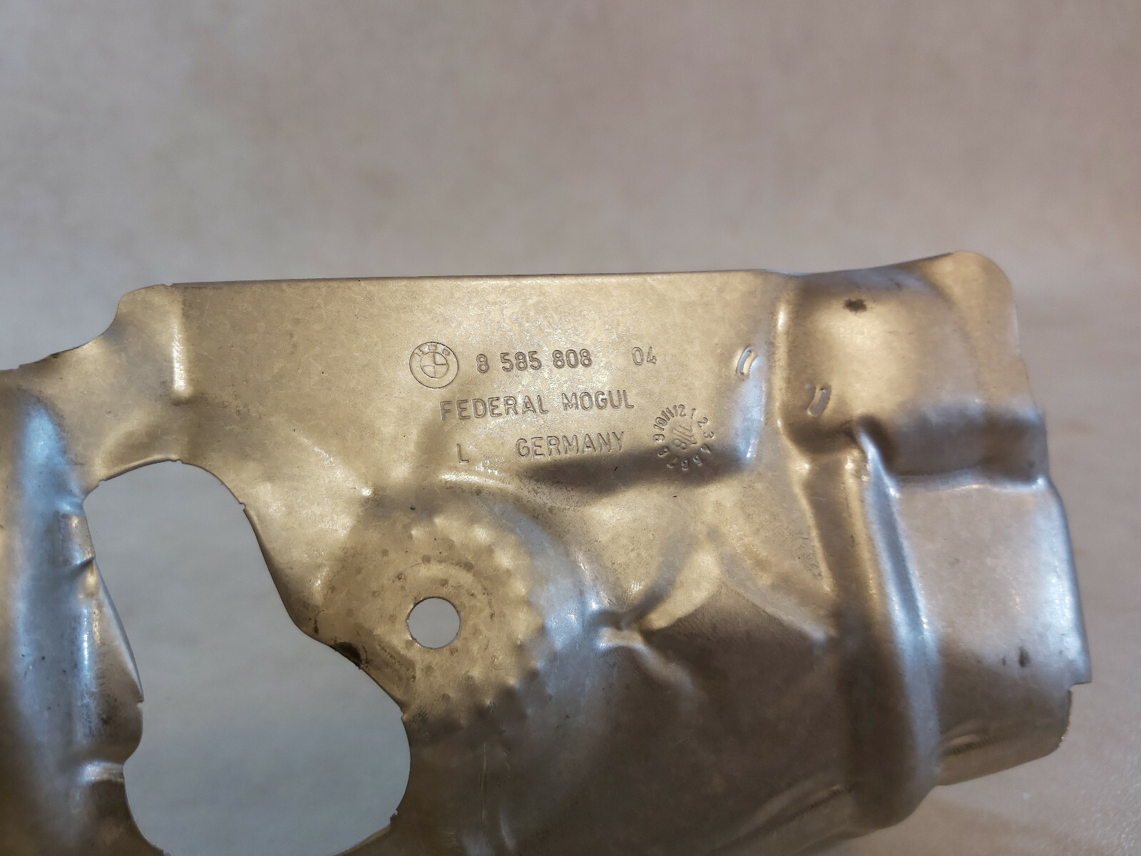 Original BMW f45 f46 f48 f39 MINI f60 11628585808 8585808 8 585 808 ...