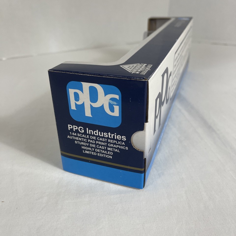 SpecCast 36516 Freightliner Classic XL 1:64 PPG Propane Tanker Blue Die ...