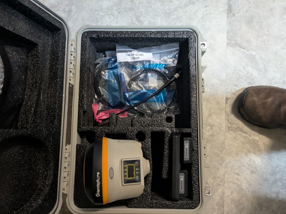 Hemisphere S321+ (same as Carlson BRX6+) Base & Rover setup GPS ...