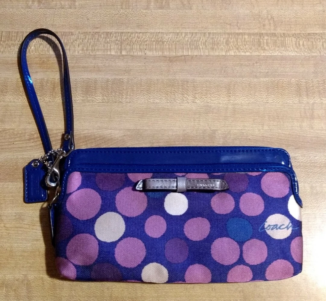 Purple Coach Backgrounds