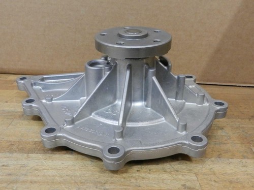 2008-21 Daimler Detroit Diesel DD15 14.8L 6-Cyl new water pump ...