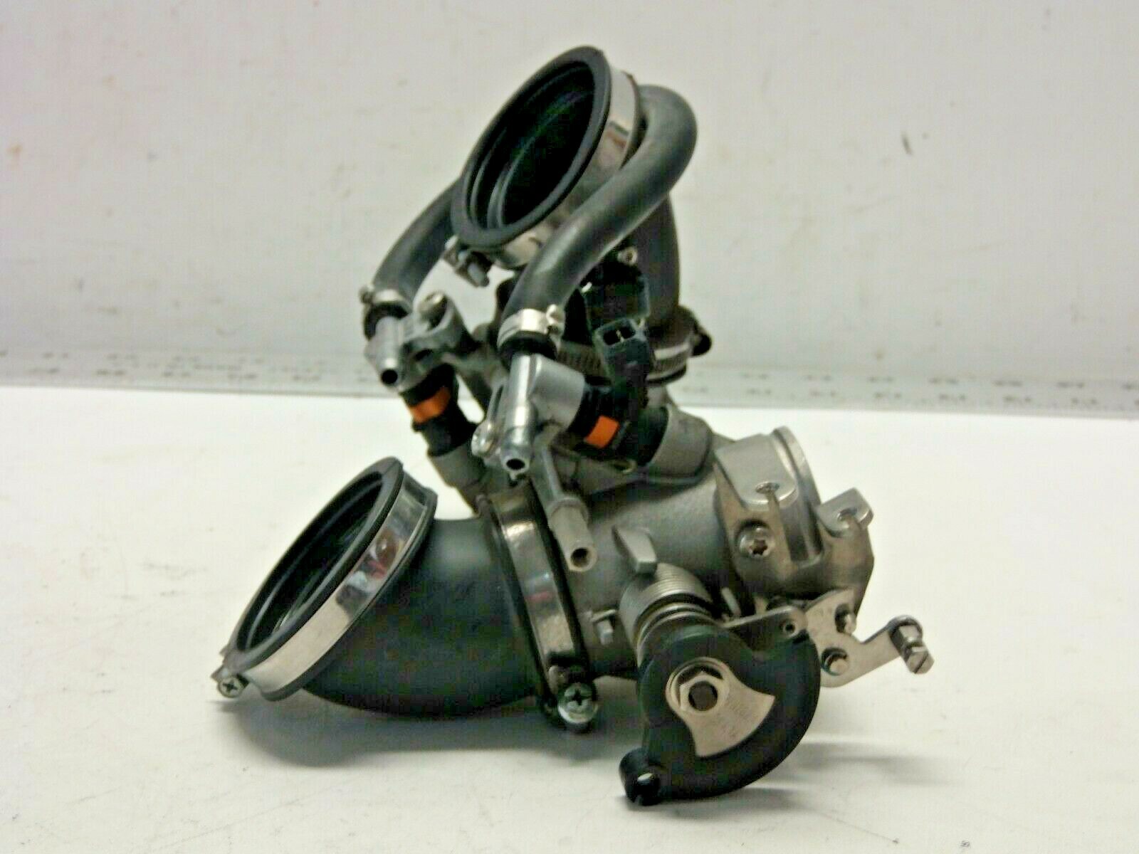 2009 Ducati M969 Monster 696 Accélérateur Bodies Tps Injecteurs | eBay