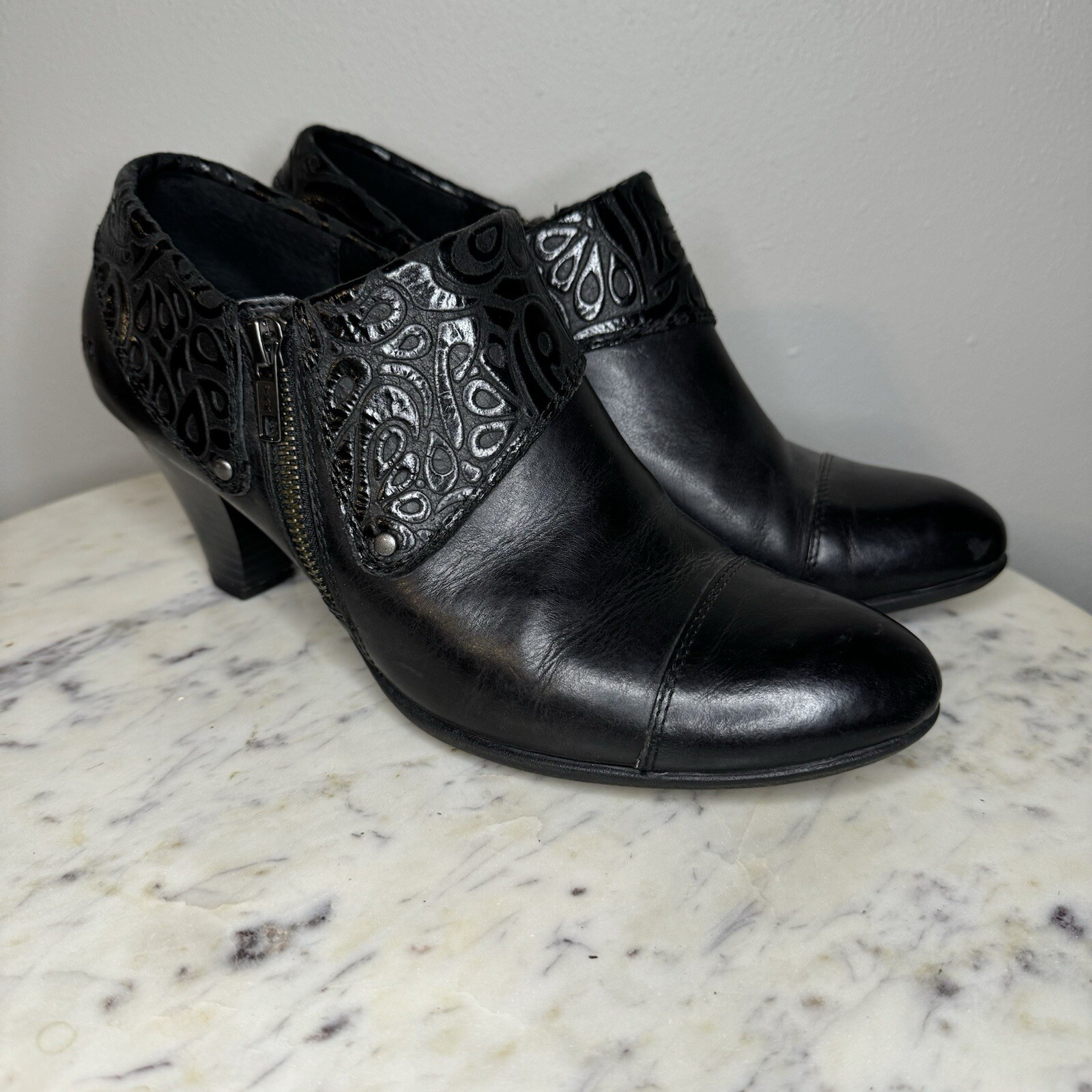 BOC Born Concept Boots Women 9 Pump Heels Ankle Bootie Black Leather ...