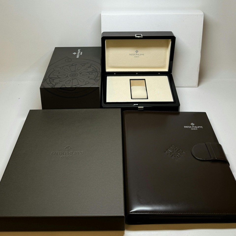 Patek Philippe Grand Complications Celestial Moon Age Platinum Watch ...