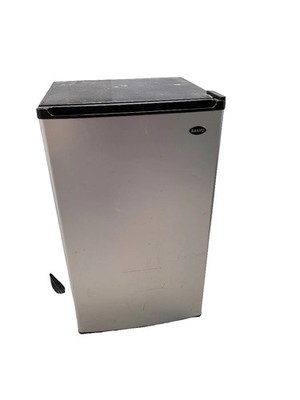 Compact Sanyo Mini Refrigerator - Model SR-3720M. SLIGHTY USED!!! | eBay