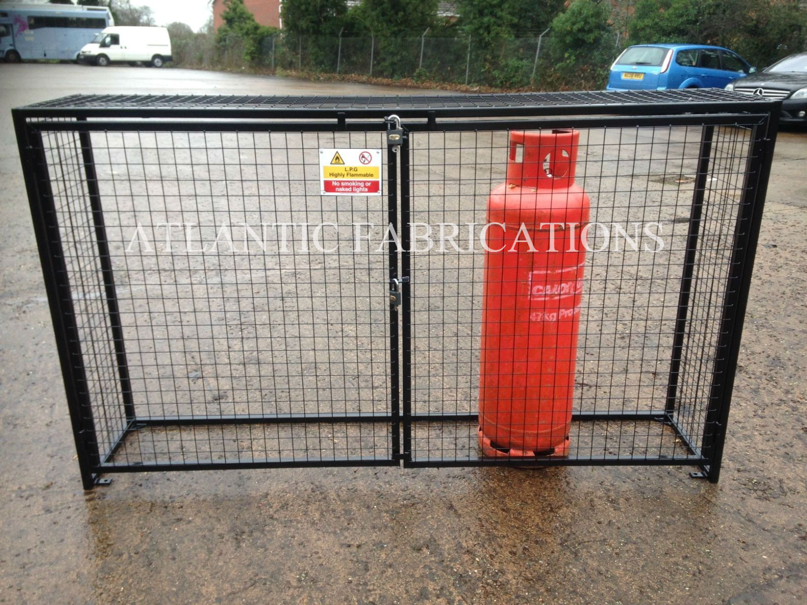 6 x Propane 47kg Gas cylinder storage - Bottle cage 1400h x 2400w x ...