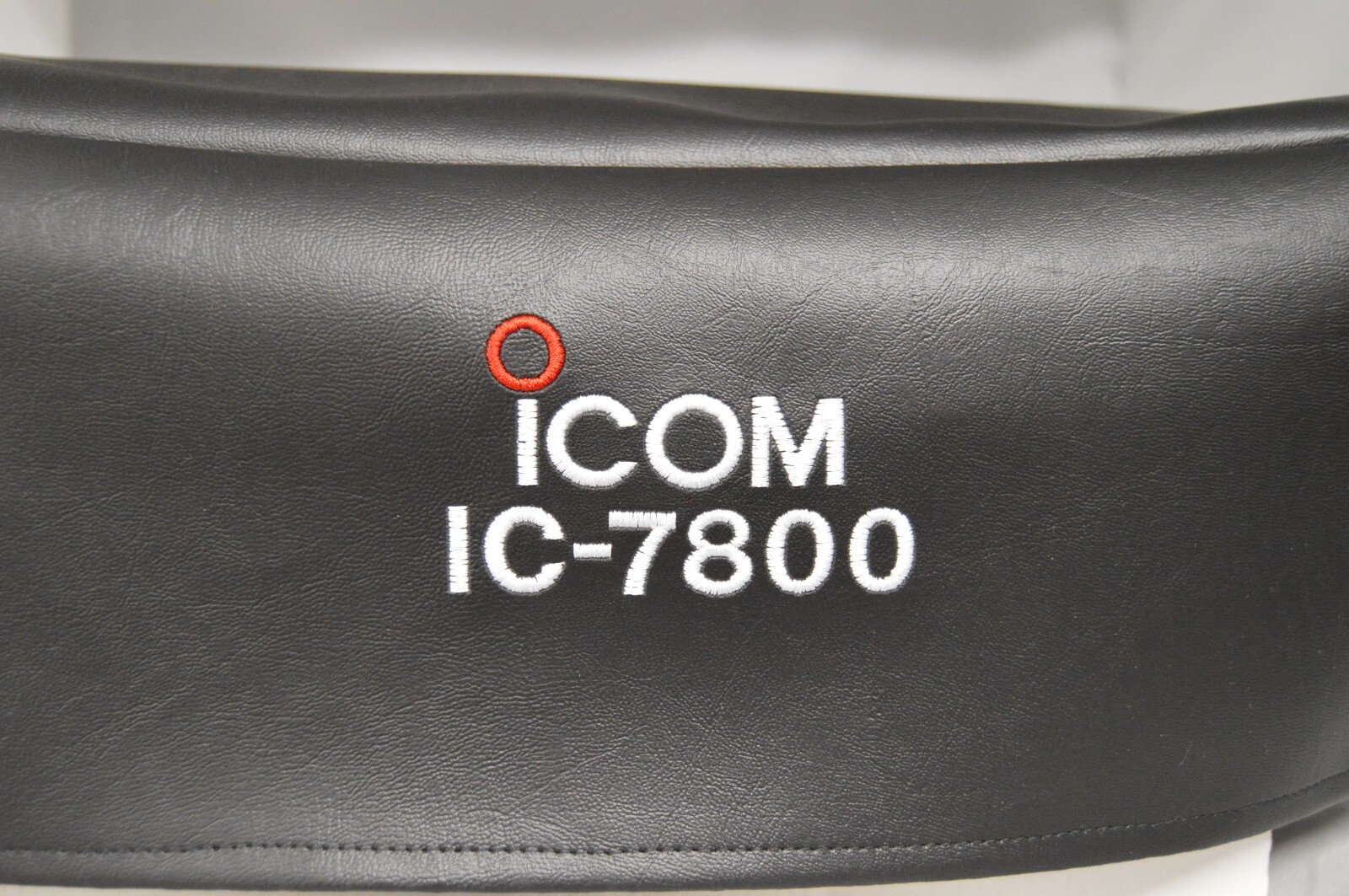 Icom IC-7800 w/ rack handles Installed Signature Series Dust Cover | eBay