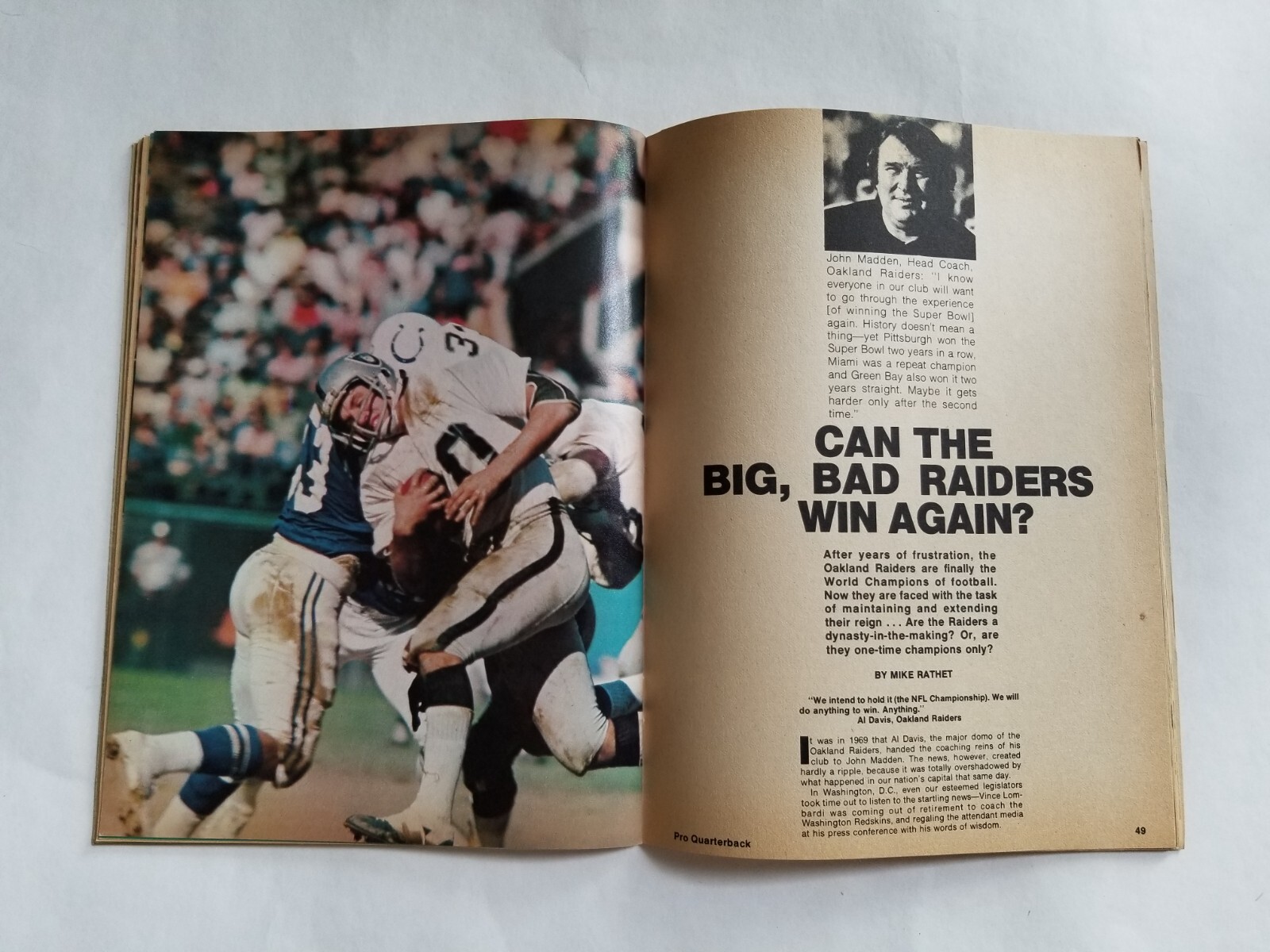 8 Rare NFL magazines 70s-80s 85 Bears Walter Payton Raiders Cowboys ...