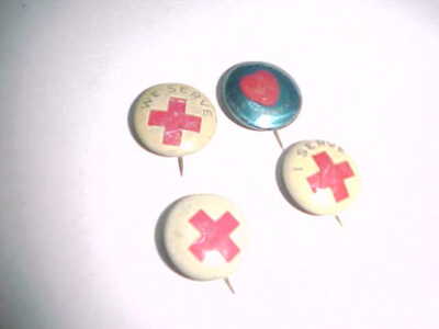 3 vintage RED CROSS pinback buttons PLUS a Community Chest button | eBay