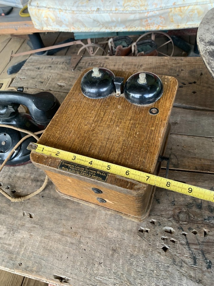 Antique Stromberg Carlson Solid Oak Wall Hand Crank Telephone Two Units ...
