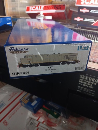 New Athearn Genesis ES44DC CSX Primer #5228 DCC Ready NO Sound ...