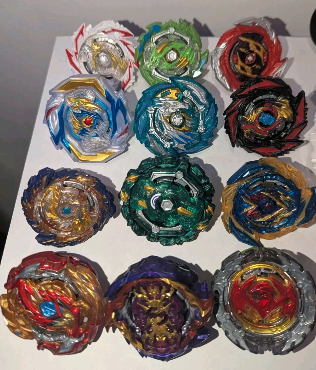 Beyblade Lot Of 12 With 7 Launchers | eBay