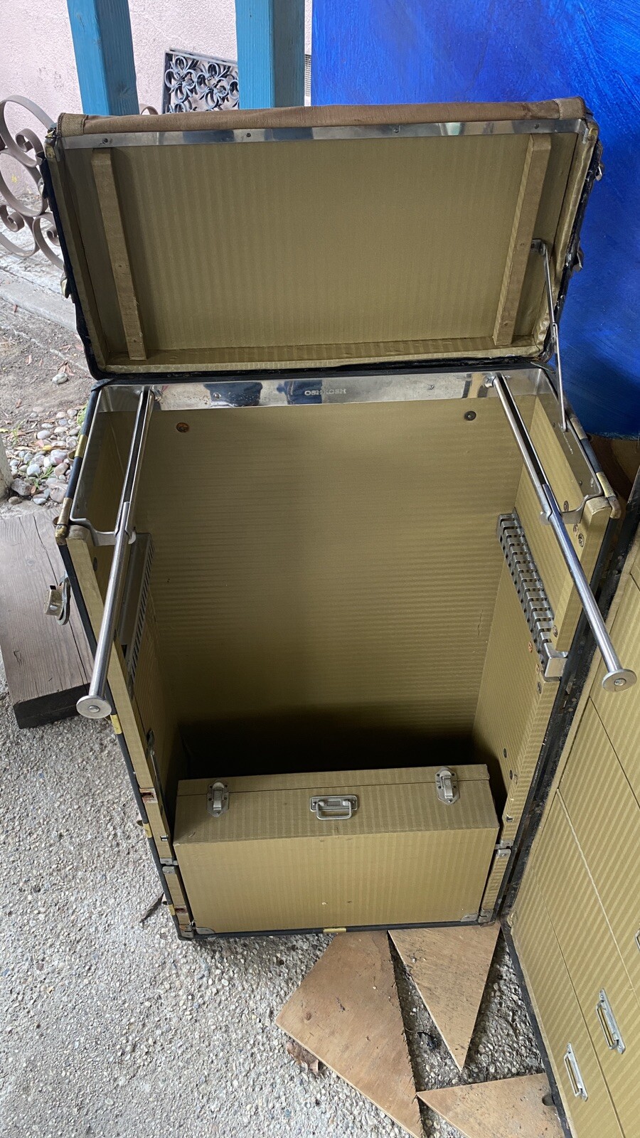 1920's Oshkosh Steamer Trunk, Drawers, Shoe Box, Hangers Great Shape | eBay