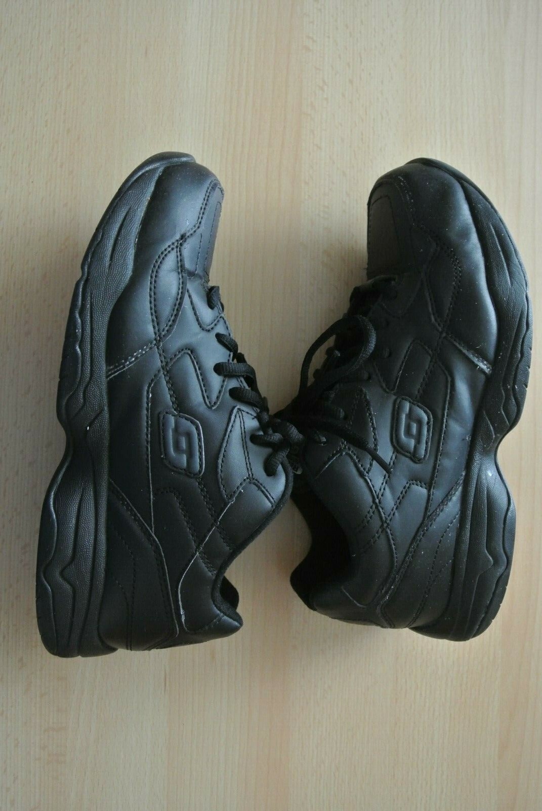 SKECHERS Relaxed Fit Memory Foam Work Shoes Sneakers Women Size 8.5 | eBay