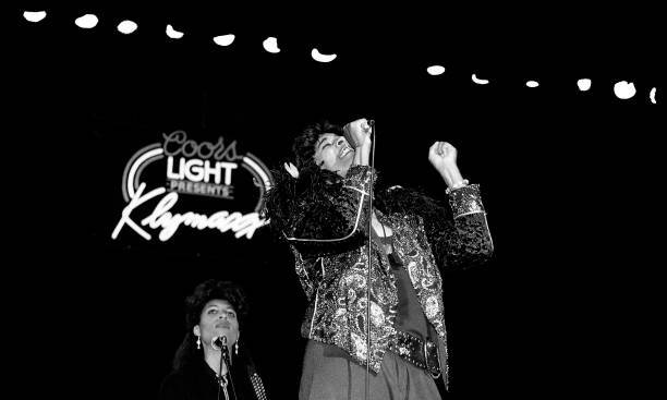 Robbin Grider and Joyce 'Fenderella' Irby etc of Klymaxx 1987 OLD MUSIC ...