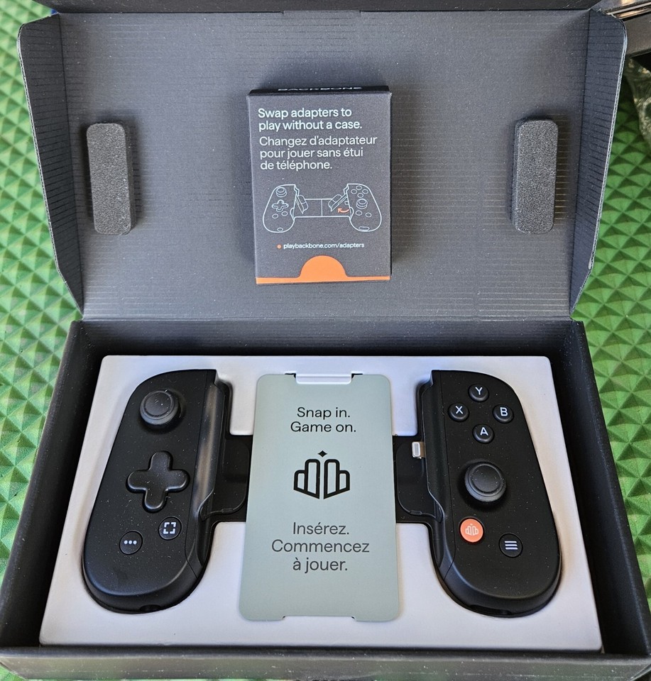 Backbone One (2nd Generation) Gaming Controller for iPhone Lightning ...