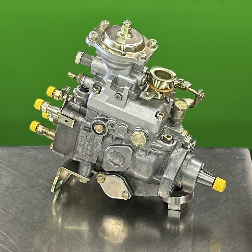 Fuel Injection Pump For HYUNDAI H-1 STAREX Bus A1 2.5 TD 104780-7530 ...