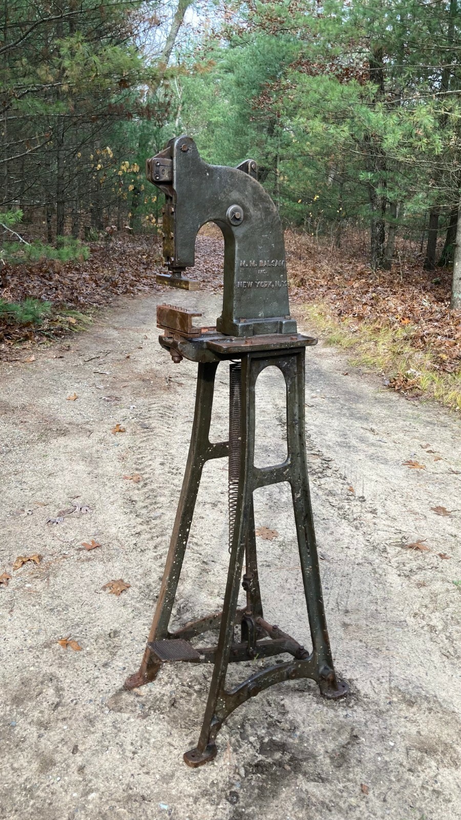 Antique Cast Iron Leather Rivet Press Punch Tool Riveter w Stand Foot ...