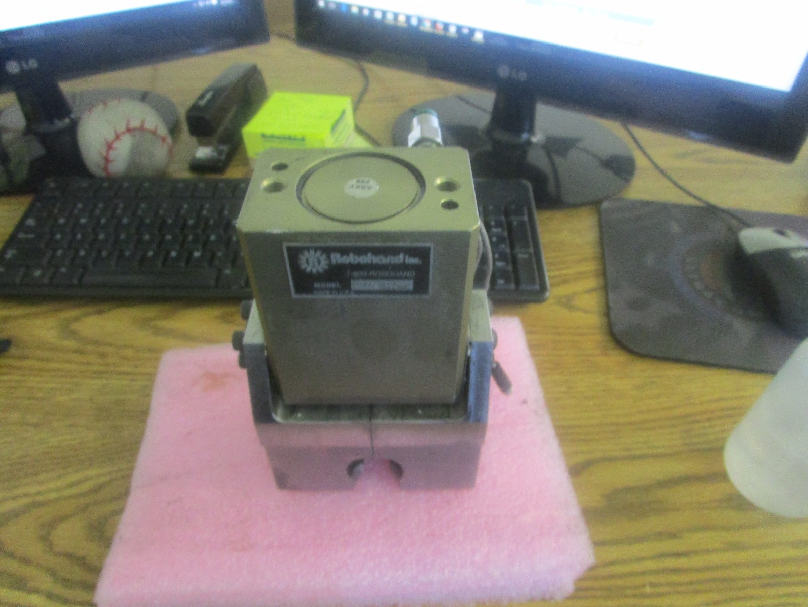 Robohand Model: RPS-17-D-C, 2 Jaw Parallel Gripper with Sensors | eBay