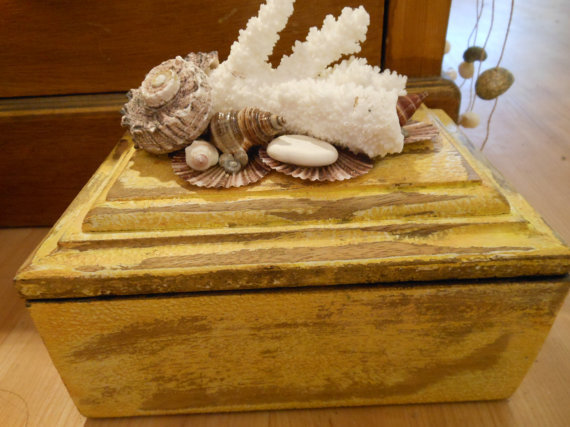 Beach Decor Seashell Jewelry Box - Handmade Jewelry Box - Shell Jewelry ...