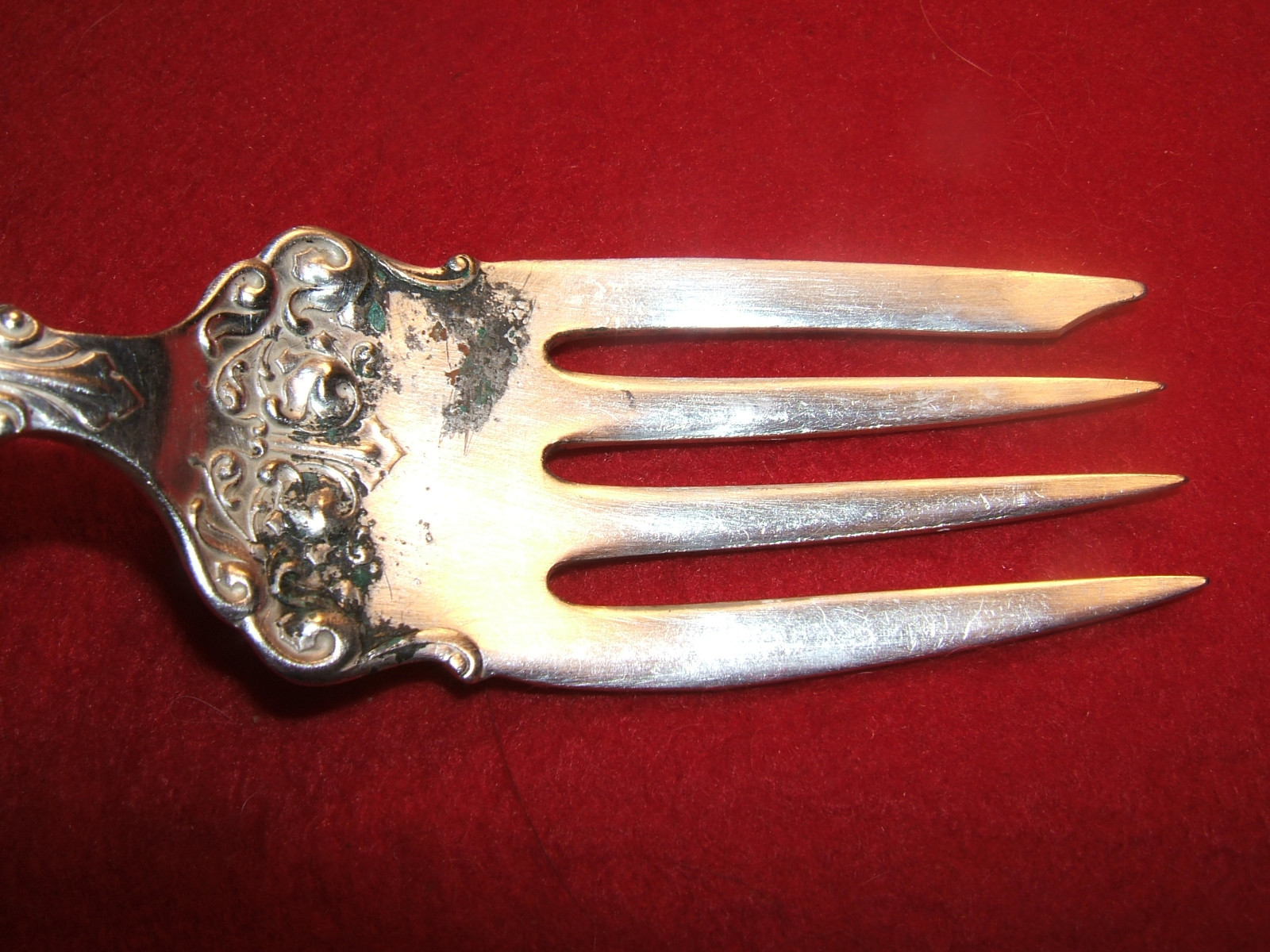 VINTAGE 1847 ROGERS BROS. XS TRIPLE SILVER PLATED SERVING FORK | eBay