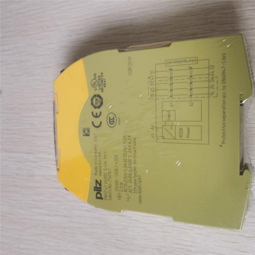 One PILZ 750107 New PNOZ s7 C 24VDC 4n/o 1n/c Safety Relay Expedited ...