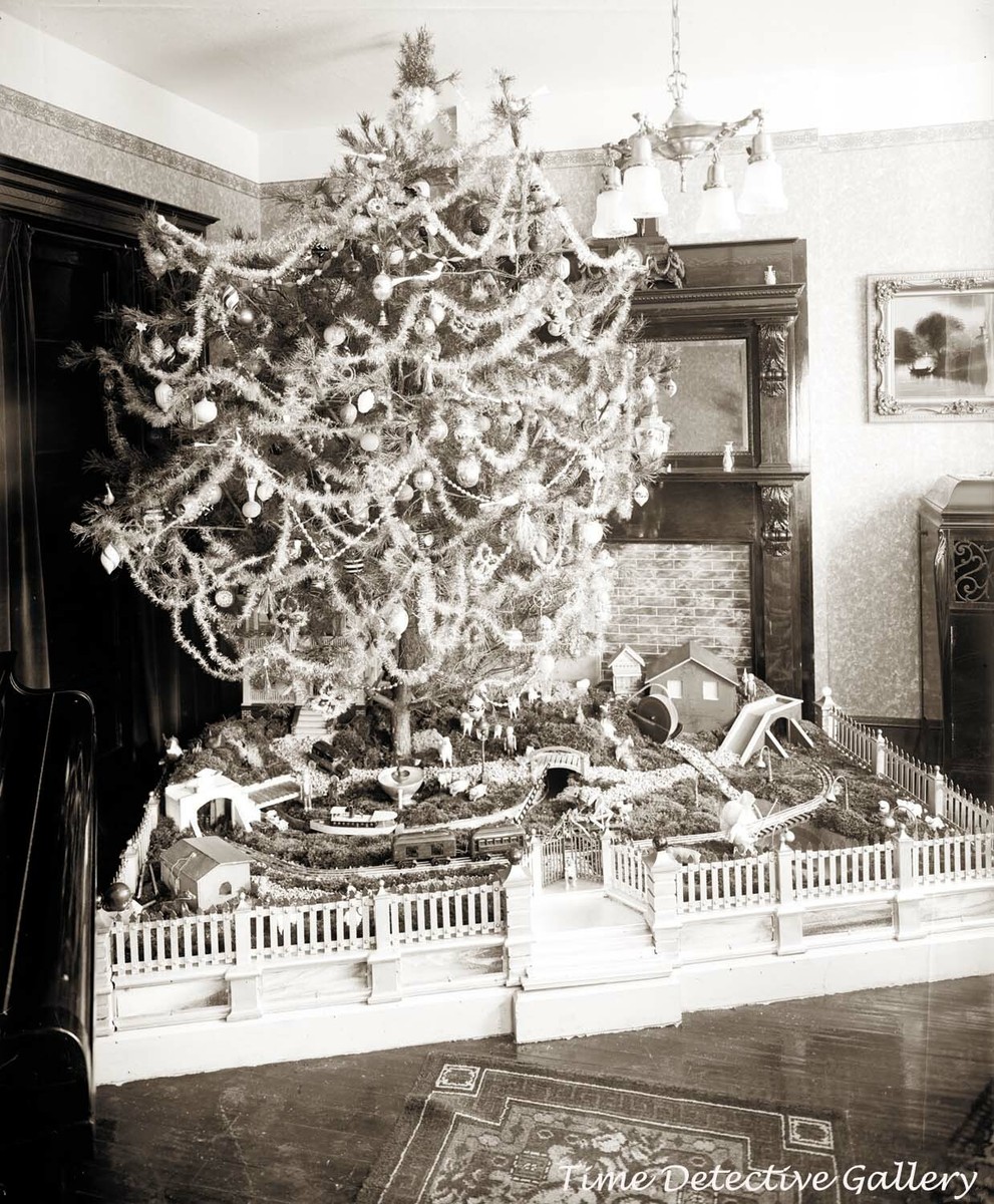 Old Timey Christmas Tree