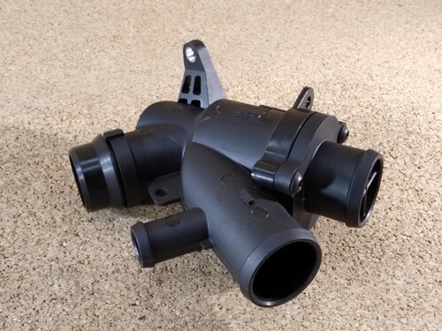 LAND ROVER THERMOSTAT W HOUSING RANGE ROVER 14-21 LR4 SPORT 14-22 ...