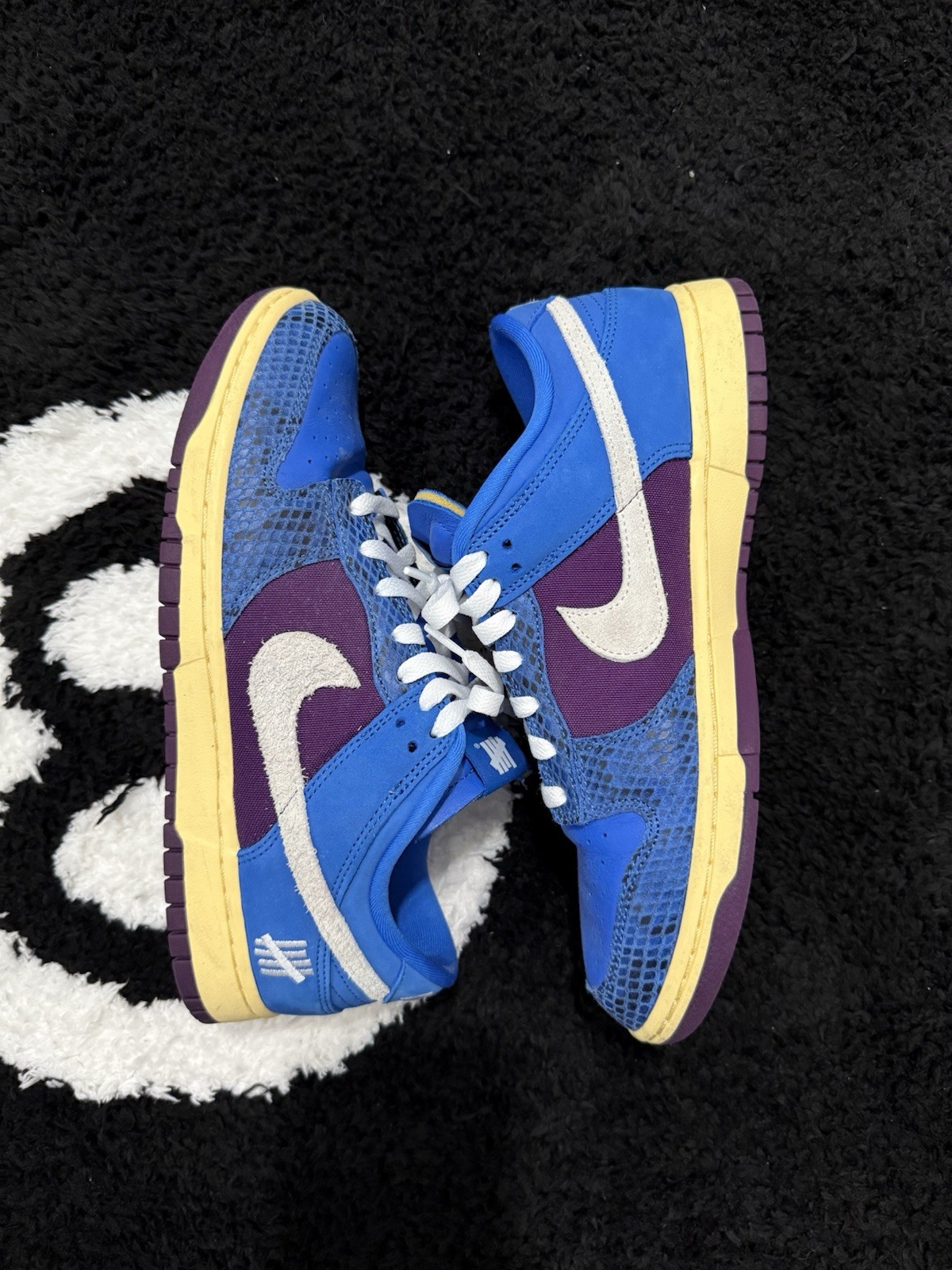 Nike Dunk Low x Undefeated 5 On It vs. AF1 - US Size … - Gem
